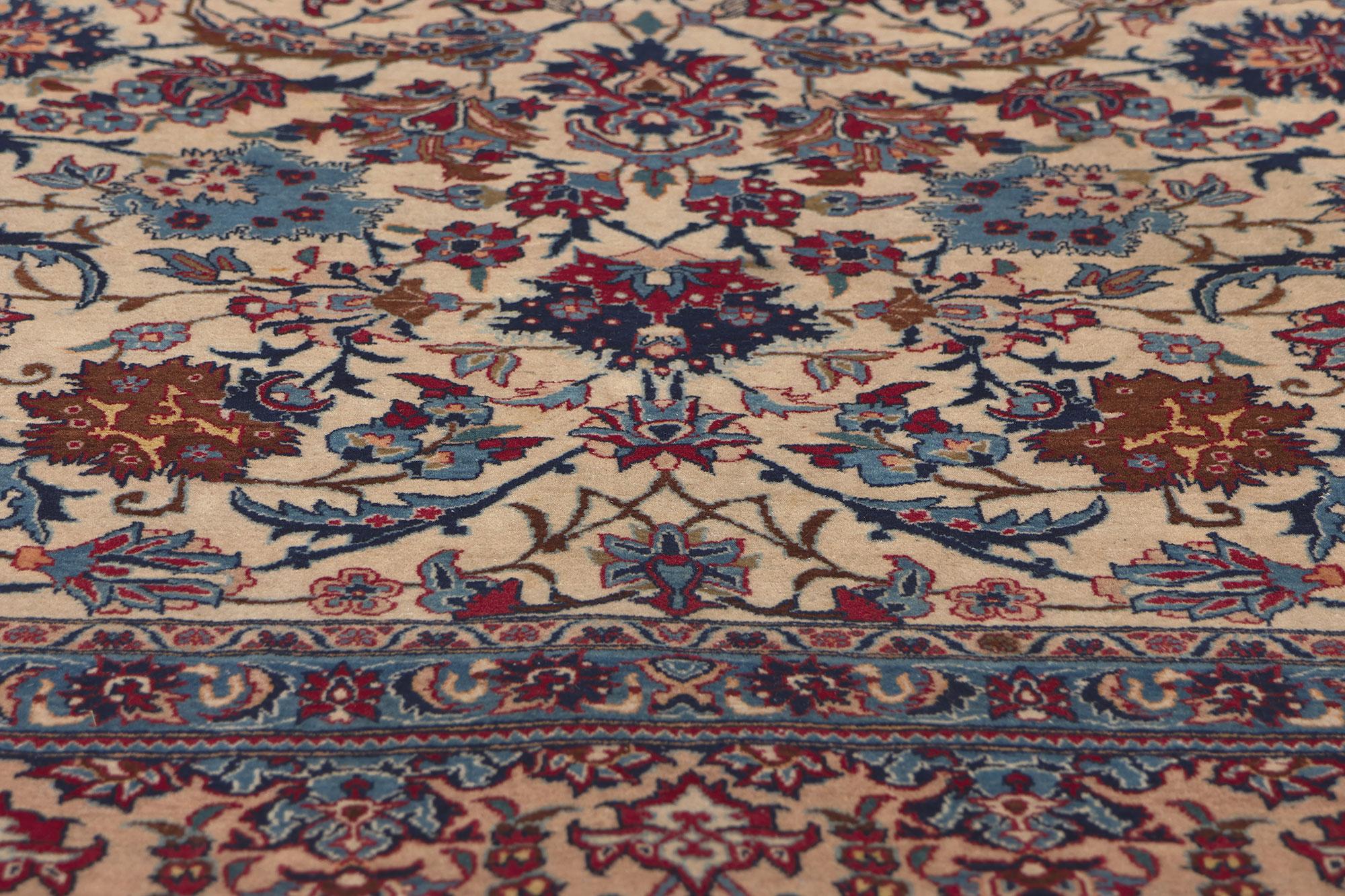 Vintage Persian Isfahan Rug For Sale at 1stDibs