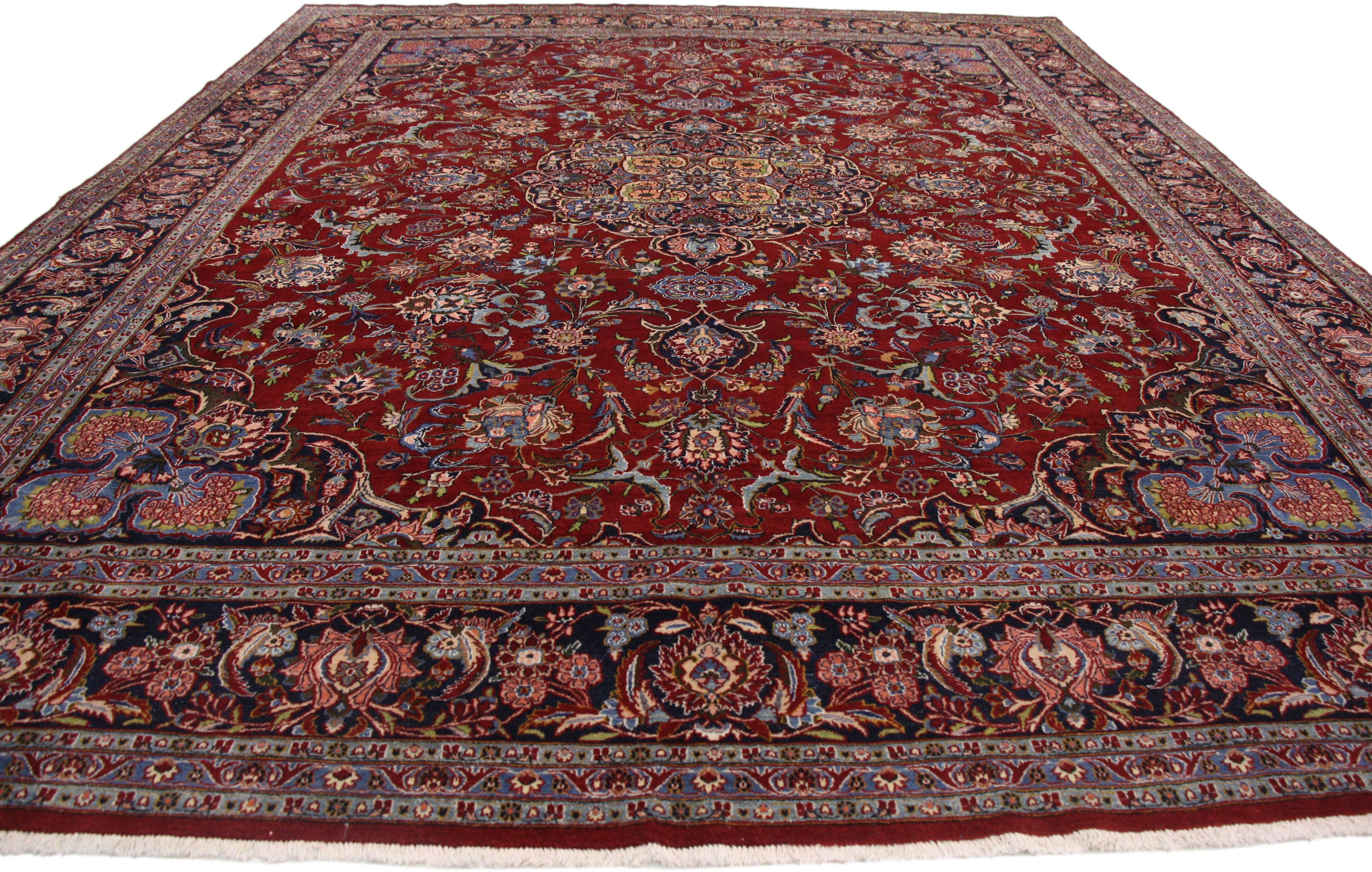 Vintage Persian Kashan Area Rug with Traditional Style For Sale at 1stDibs