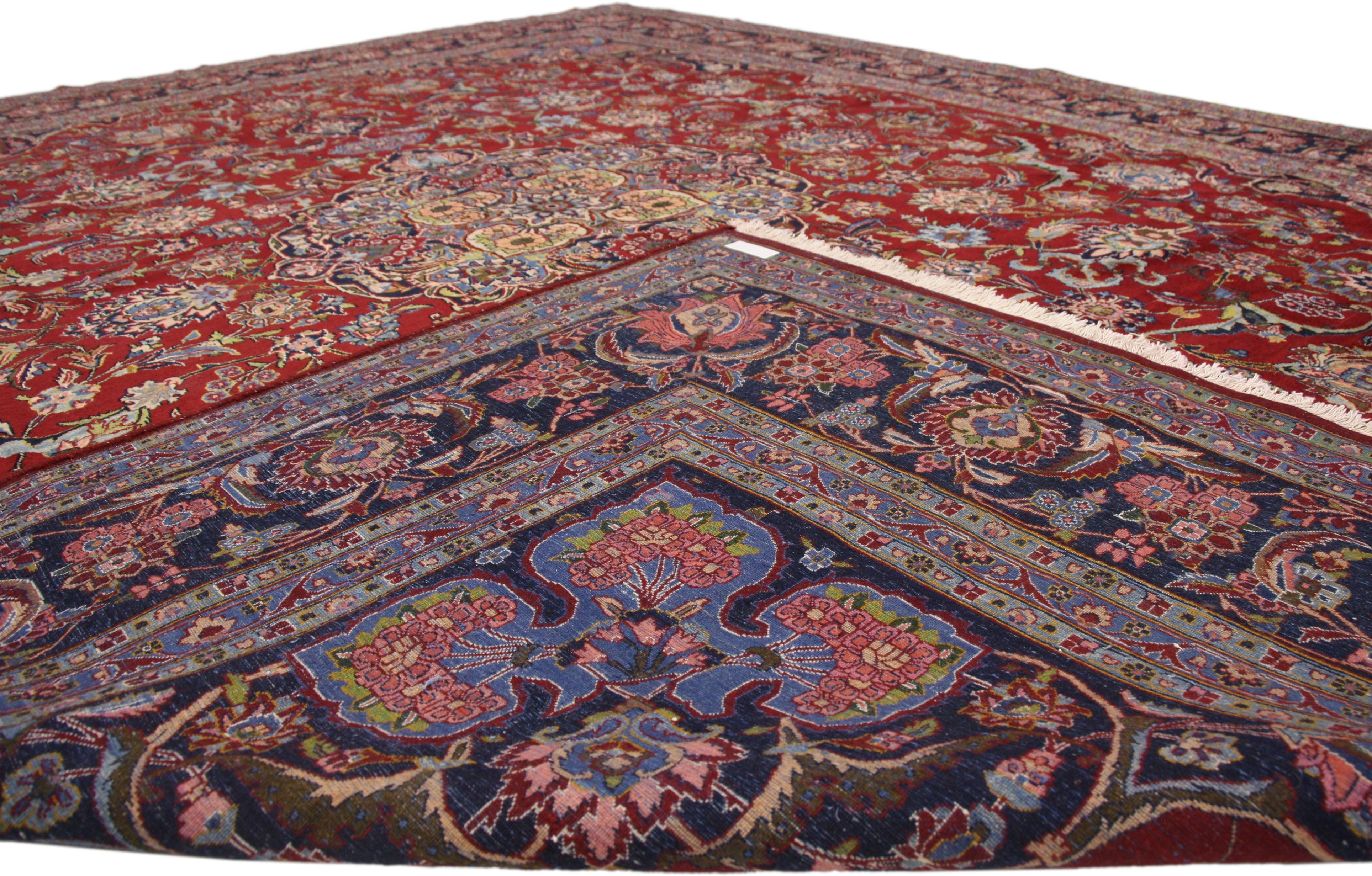 Vintage Persian Kashan Area Rug with Traditional Style For Sale at 1stDibs