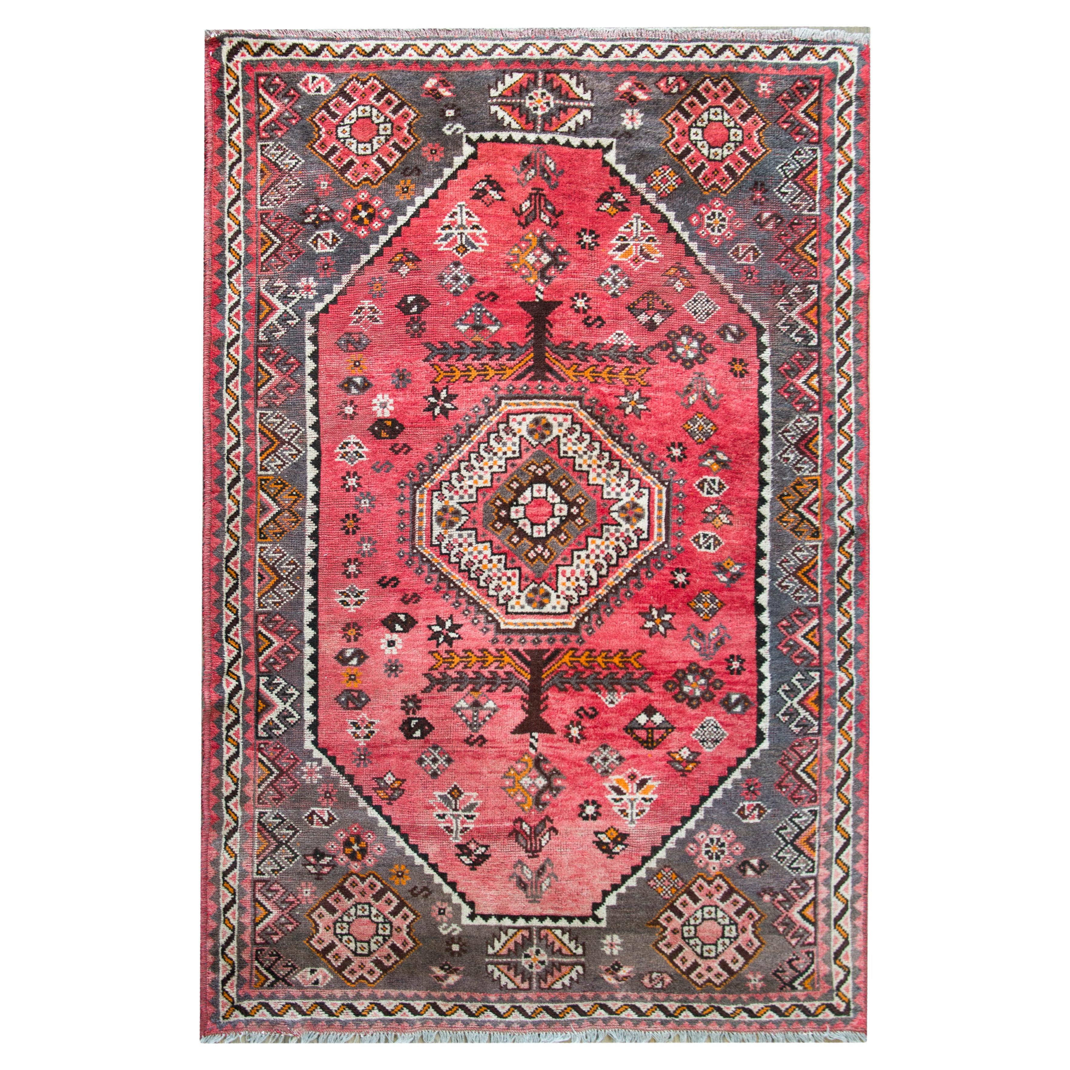 Vintage Persian Shiraz Rug For Sale at 1stDibs