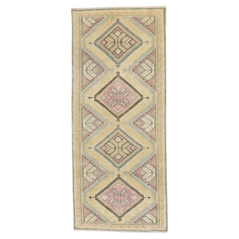 Vintage Persian Small Rug For Sale at 1stDibs