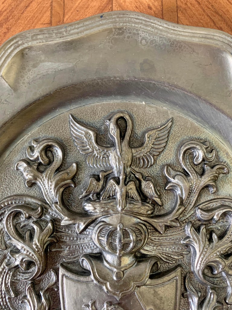 Vintage Pewter Wall Plate with Crest For Sale at 1stDibs