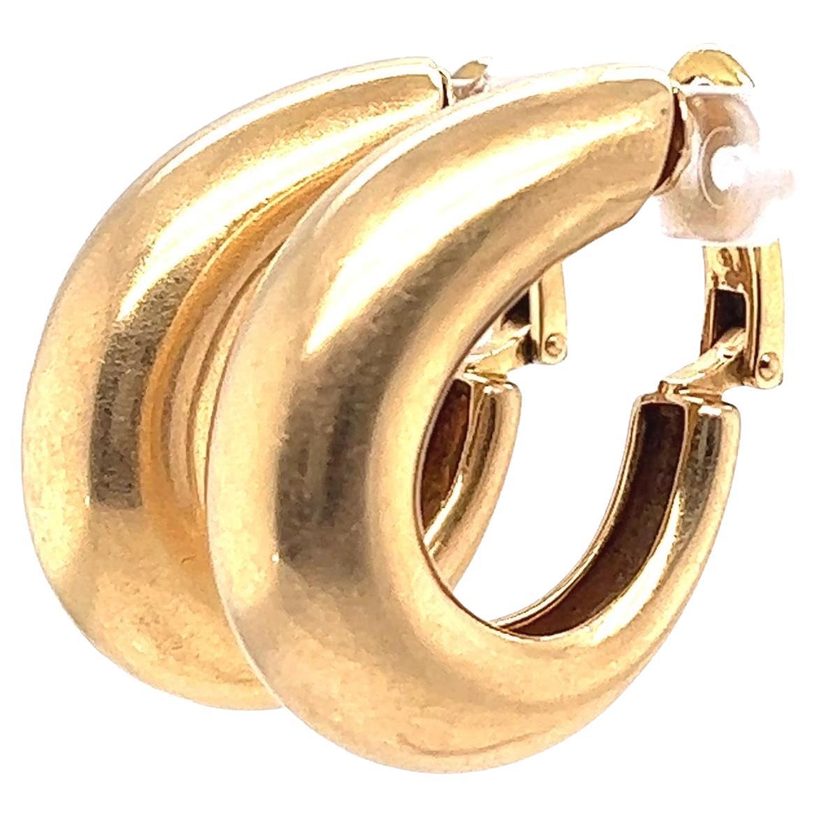 Buccellati Vintage Wide Hoop Sapphire 18 Karat Gold Omega Clip Hoop ...