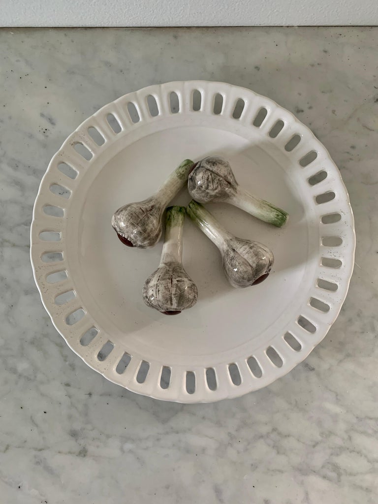 Vintage Porcelain Trompe l'Oeil Onion Plate For Sale at 1stDibs