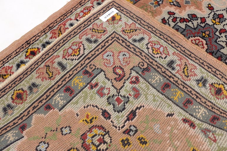 Vintage Portuguese Accent Rug with Traditional Style For Sale at 1stDibs