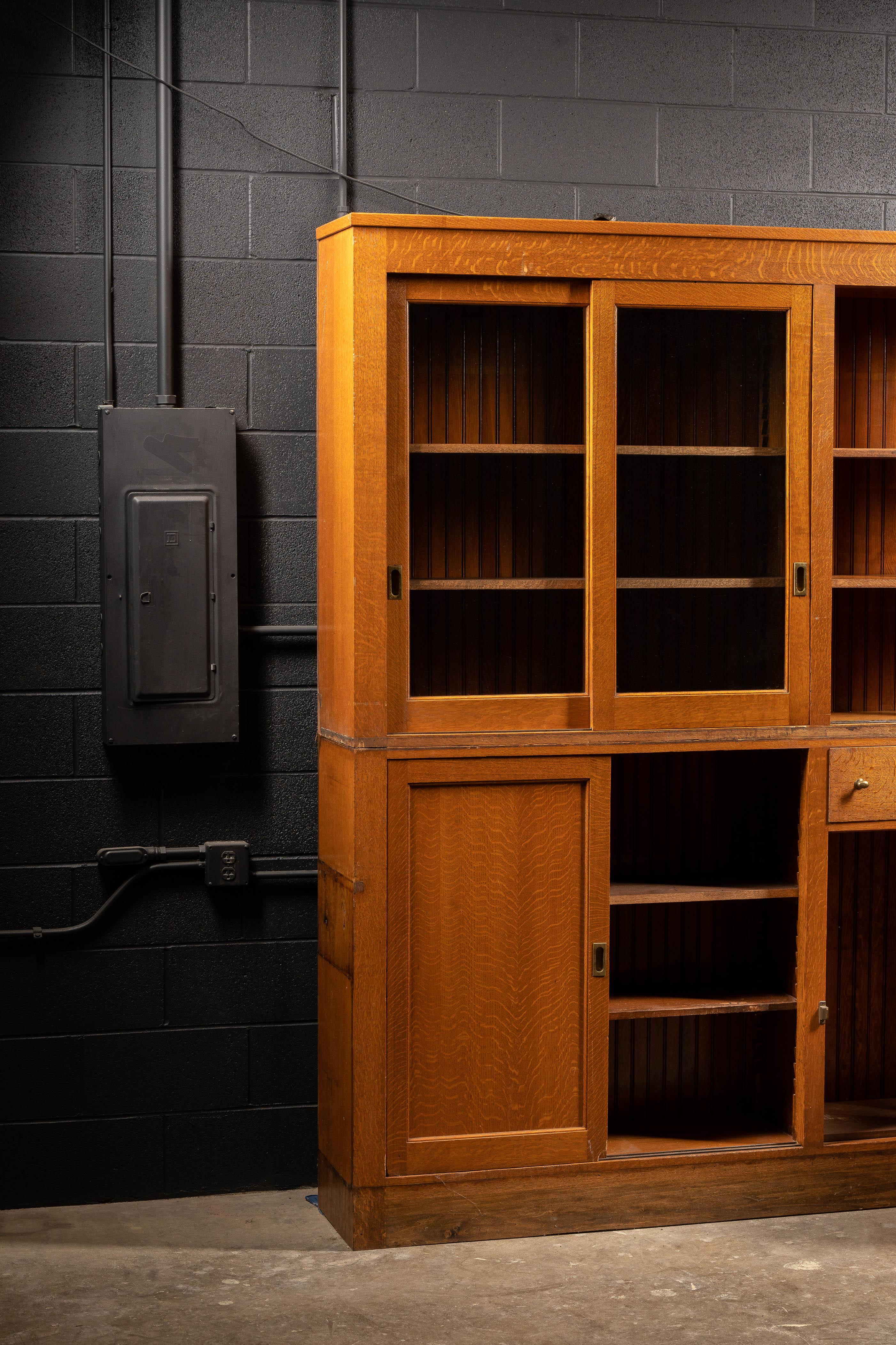 Vintage Quarter-Sawn Laboratory Cabinet For Sale at 1stDibs