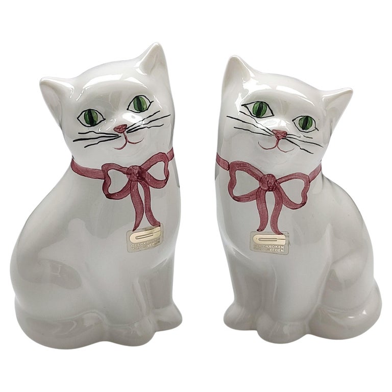 Collectible Pair of Vintage Porcelain Cats 1970s For Sale at 1stDibs