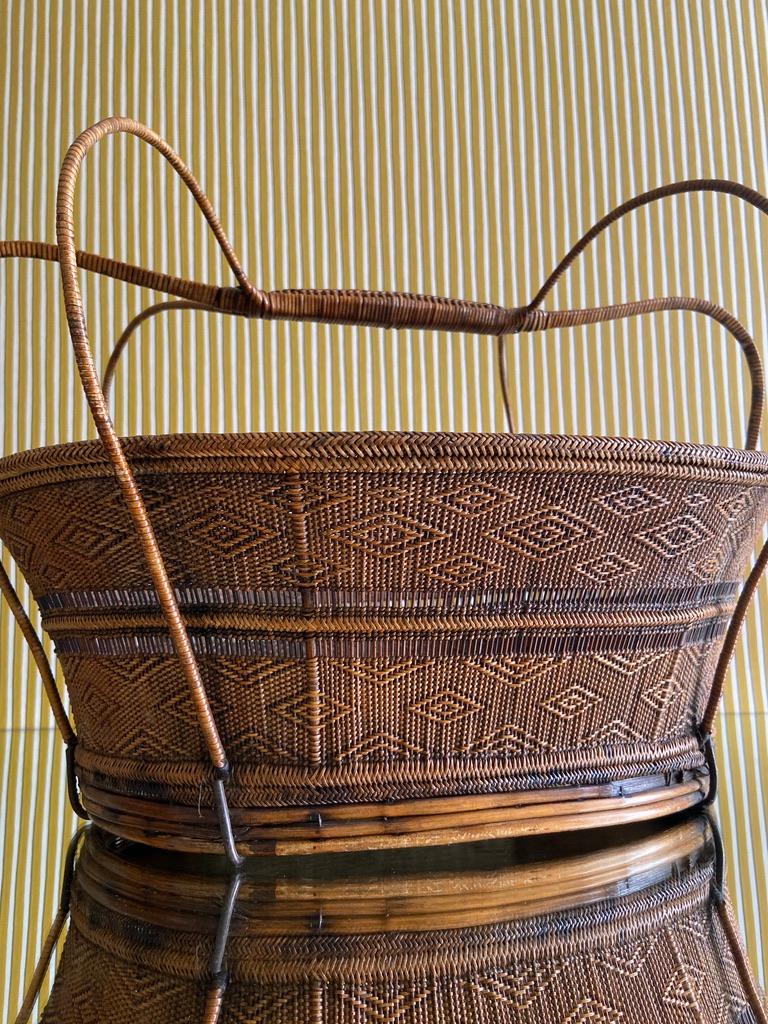 Vintage Rattan Basket with Details, France 20th Century For Sale at 1stDibs