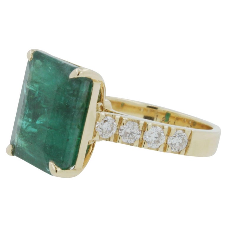 Vintage Rectangular Emerald Ring For Sale at 1stDibs
