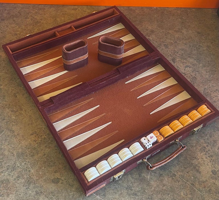 Vintage Red Needlecord and Bakelite Backgammon Set For Sale at 1stDibs