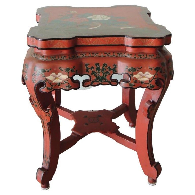 Vintage Red Lacquer Asian Side Table or Stool For Sale at 1stDibs