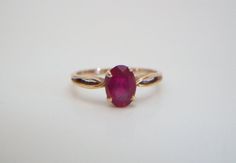 Vintage Red Topaz and 10K Yellow Gold Ring - Size 5.5 - U.S.A. - Circa ...