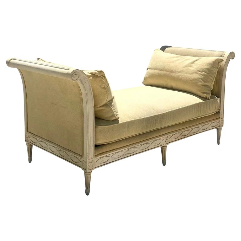 Vintage Regency Carved Daybed at 1stDibs | regency daybed