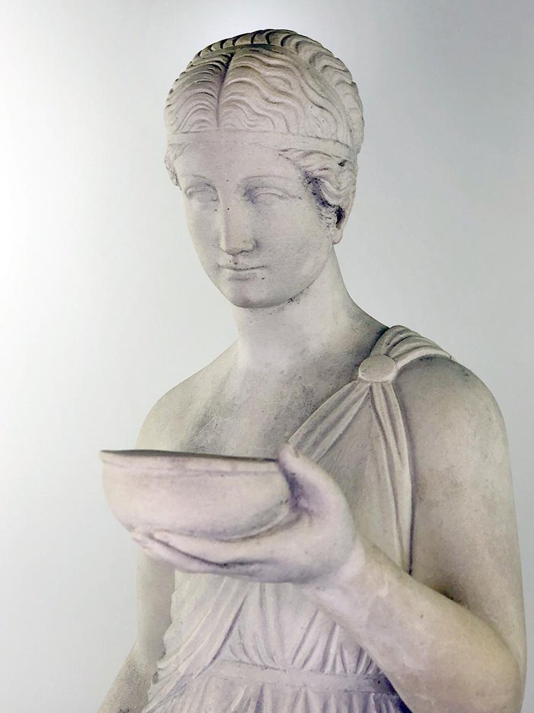 reproduction vintage d'une statue de style gréco-romain ancien En vente ...