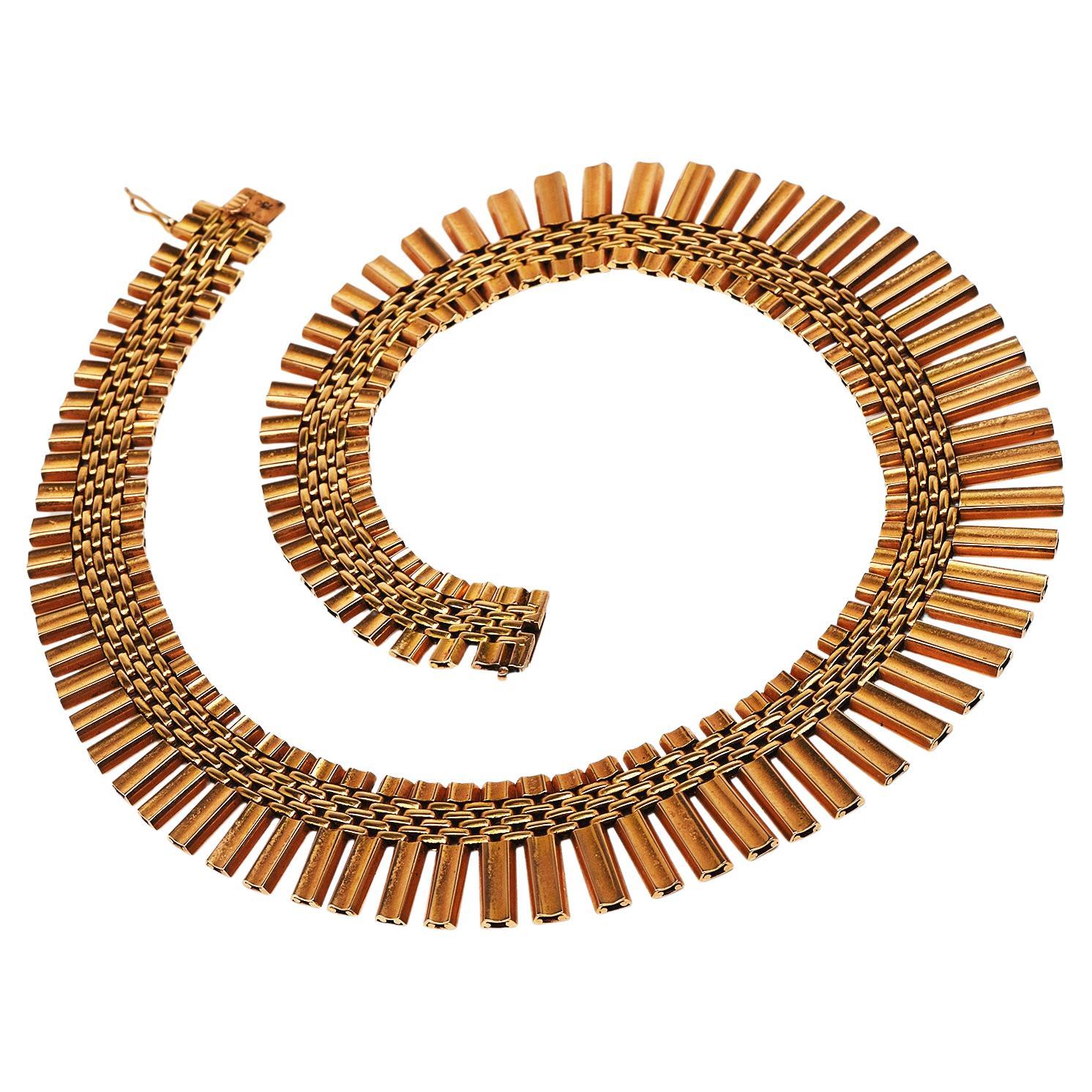 18 Karat Yellow Gold Italian Cleopatra Style Link Necklace For Sale at ...