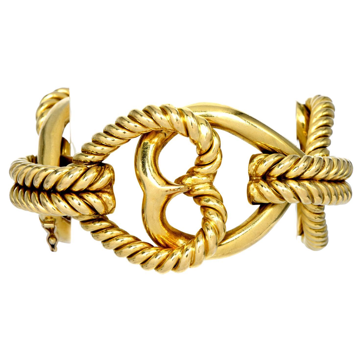 1970s Vintage Italian 18 Karat Gold Large Mesh Link Bracelet at 1stDibs