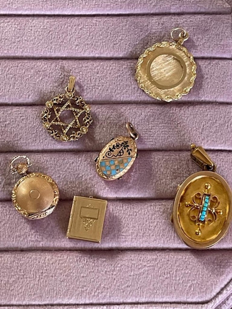 Vintage Rope 14k Yellow Gold Retro Engrave or Photo Locket Medallion ...