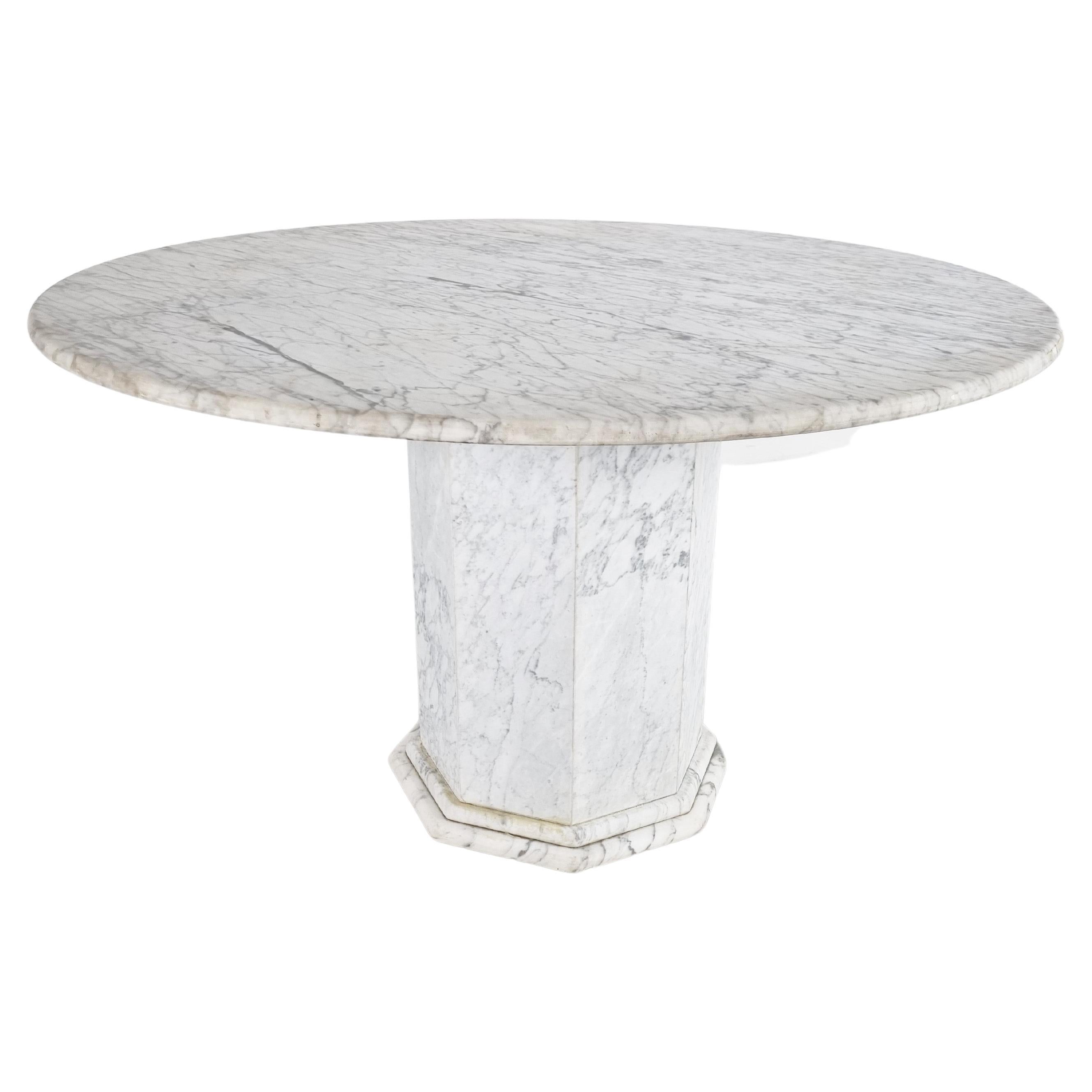 White Oval Carrara Marble Dining Table, 1970s For Sale at 1stDibs