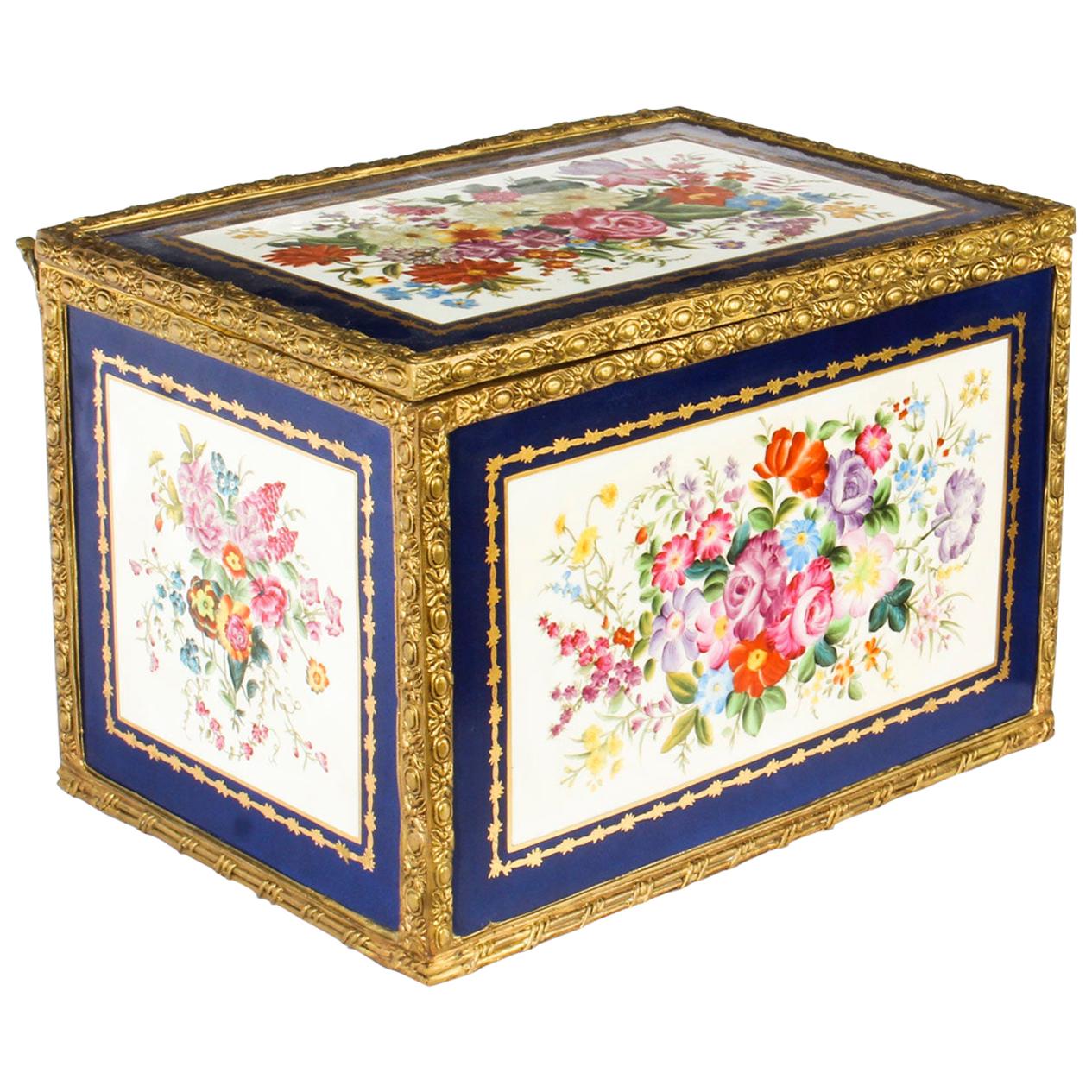 1970s Jewelry Boxes - 62 For Sale at 1stDibs