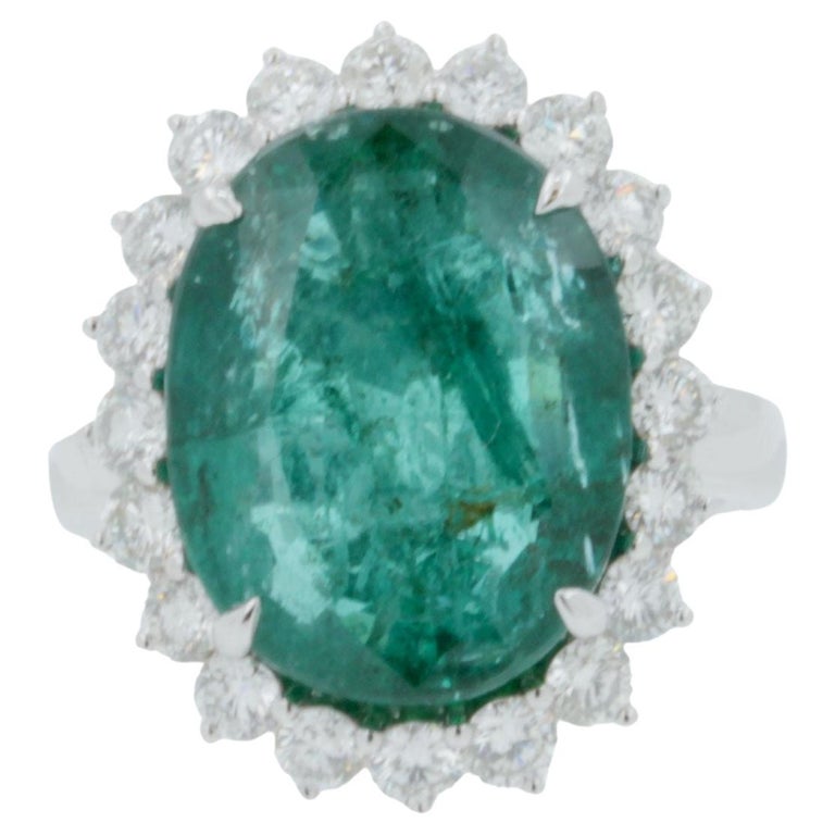 Vintage Royal Emerald Ring For Sale at 1stDibs