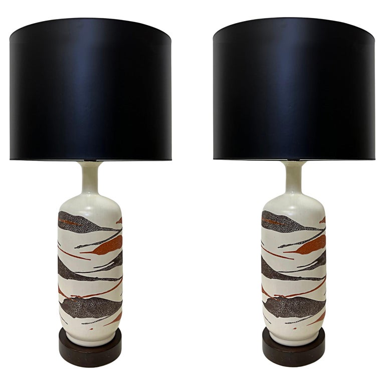 Vintage Royal Haeger Orange Peel Pottery Table Lamps, Pair For Sale at ...