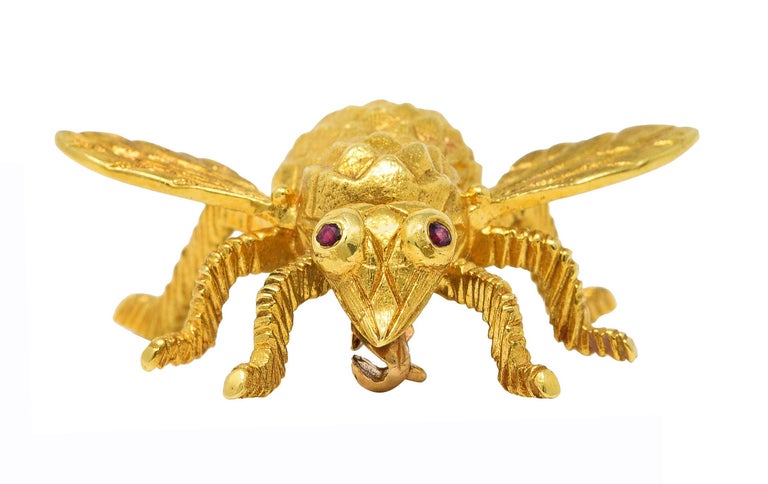 Vintage Ruby 18 Karat Yellow Gold Bug Insect Brooch For Sale at 1stDibs