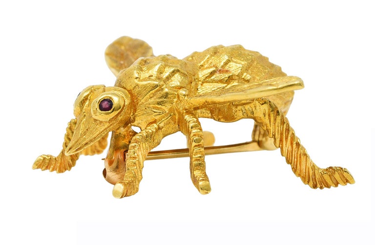 Vintage Ruby 18 Karat Yellow Gold Bug Insect Brooch For Sale at 1stDibs