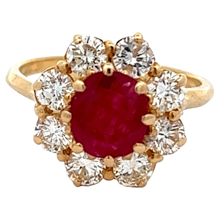 Vintage Ruby Diamond 18 Karat Yellow Gold Cluster Ring at 1stDibs