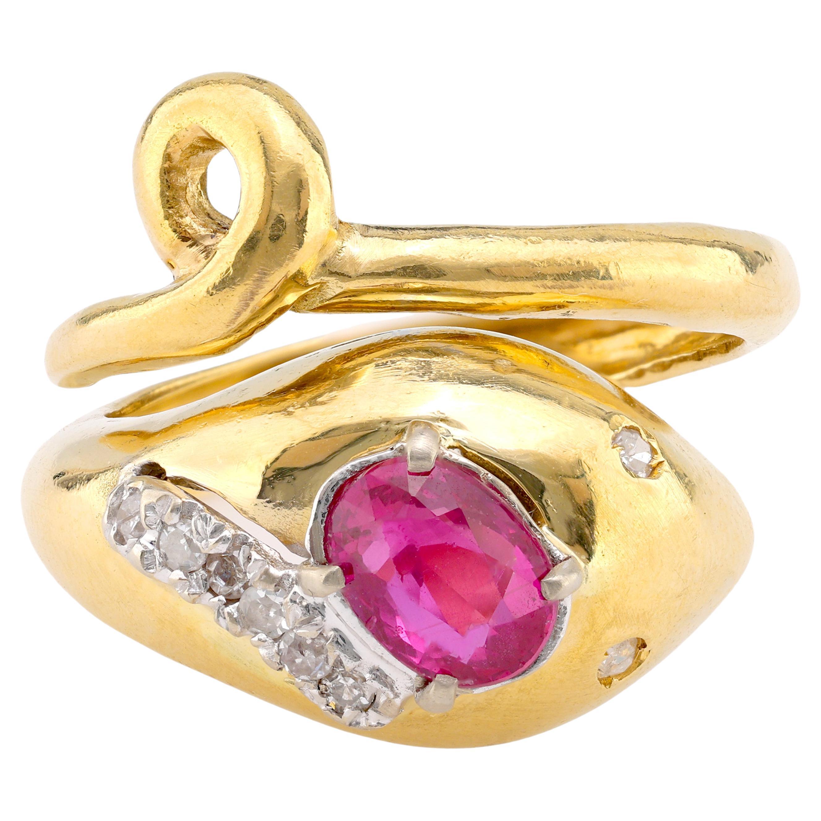 Vintage Ruby Diamond 18k Yellow Gold Snake Ring For Sale at 1stDibs