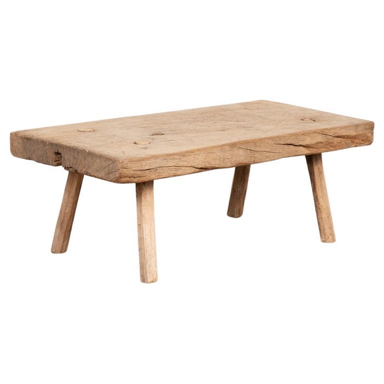 Table basse rustique vintage en bois de dalles, circa 1900 En vente sur ...
