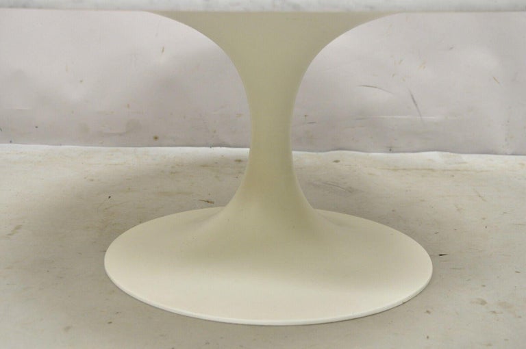 Vintage Saarinen Style White Tulip Base Round White Marble Top Coffee ...