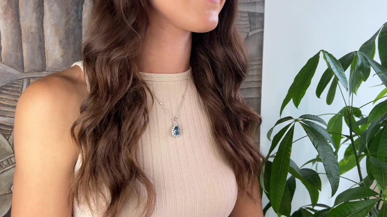 Vintage Santa Maria Aquamarine Diamond Platinum Cluster Pendant ...