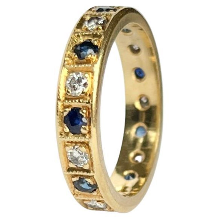 Eternity-Ring aus 18 Karat Gold mit Saphiren und Diamanten im Angebot ...