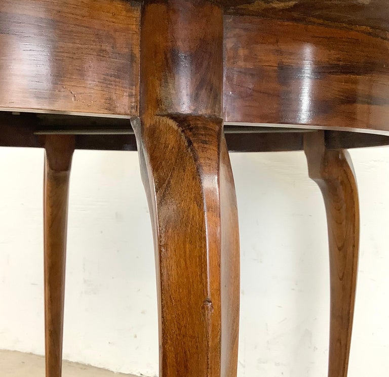 Vintage Scalloped Edge Dining Table with Two Leaves For Sale at 1stDibs