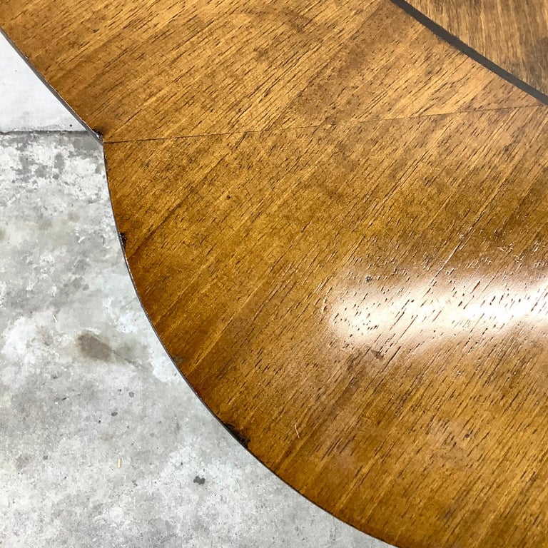 Vintage Scalloped Edge Dining Table with Two Leaves For Sale at 1stDibs