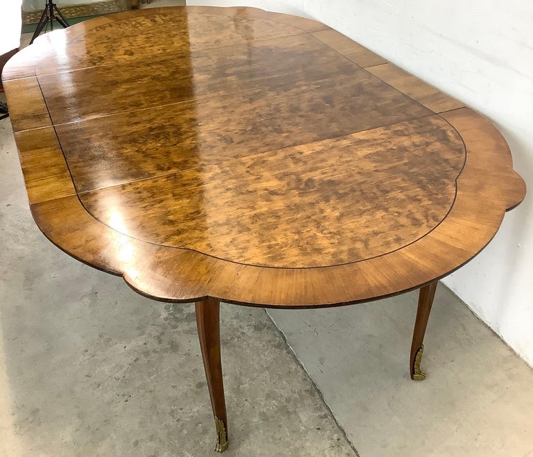 Vintage Scalloped Edge Dining Table with Two Leaves For Sale at 1stDibs