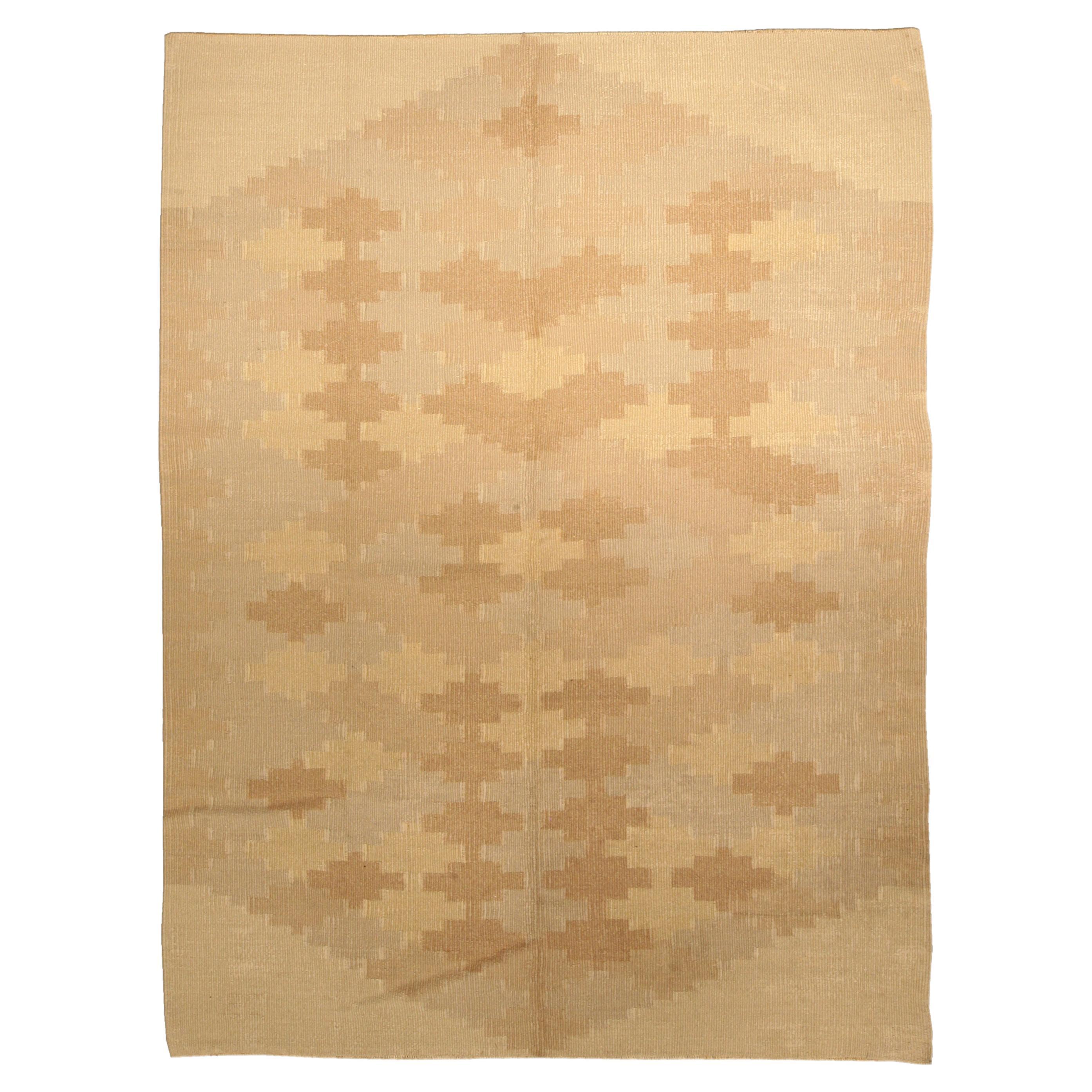 Nomad Sand, Wool Shaggy Berber Rug in Scandinavian Design For Sale at ...