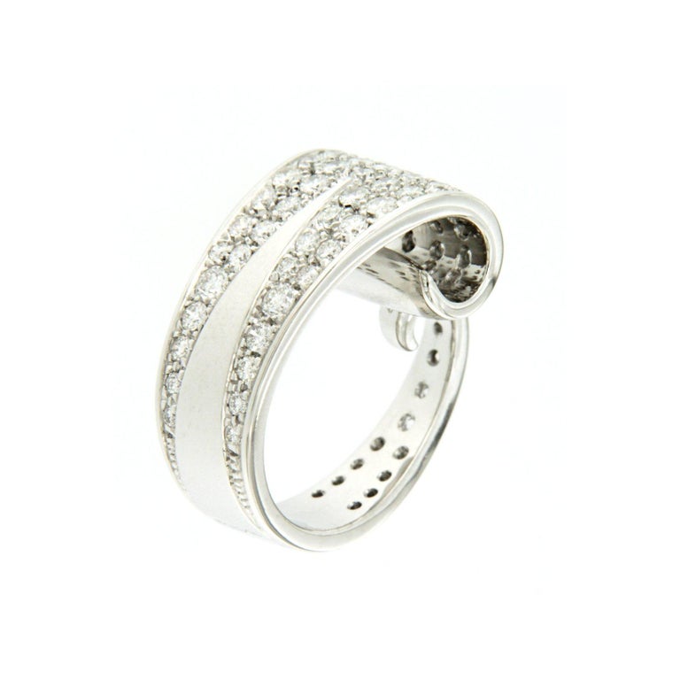 Vintage Scavia White Gold with Ring Diamonds For Sale at 1stDibs
