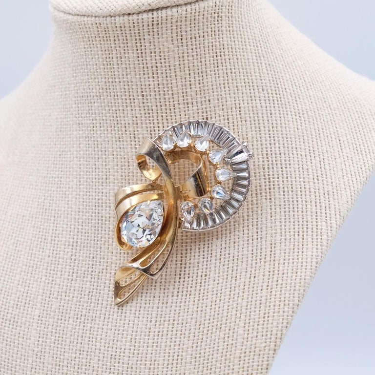 Vintage Schiaparelli Brooch With Rhinestones 1940s at 1stDibs