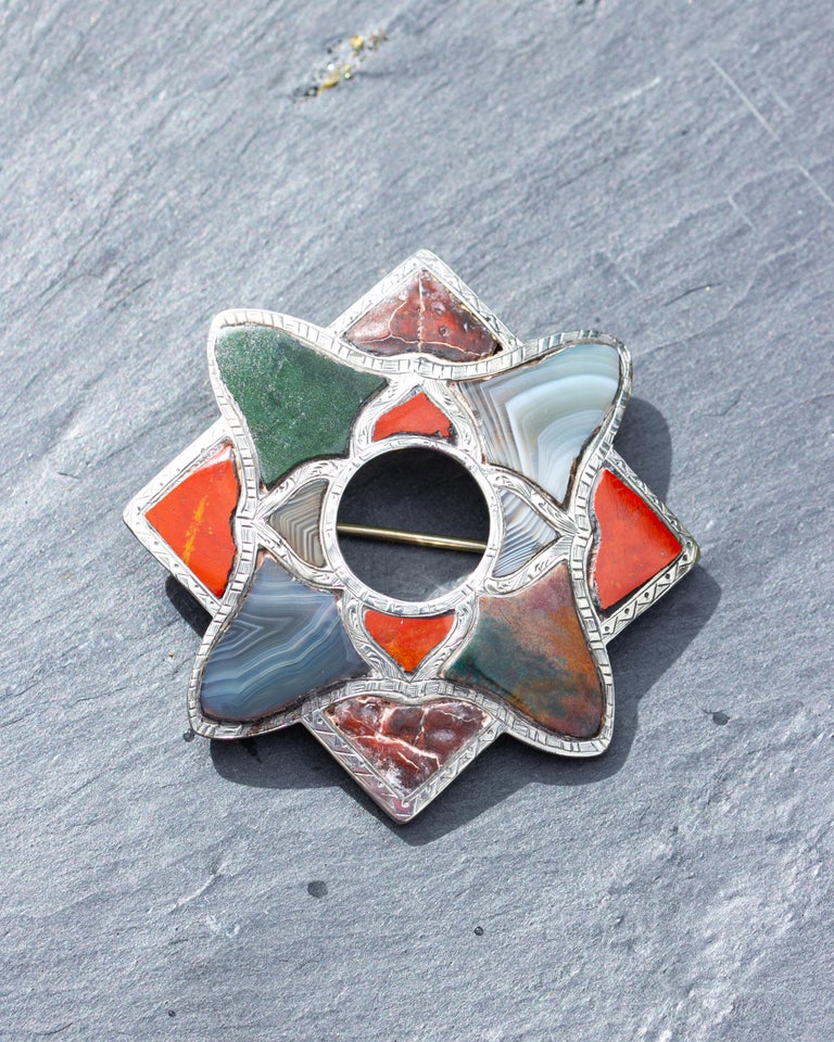 Vintage Scottish Agate and Silver Brooch at 1stDibs