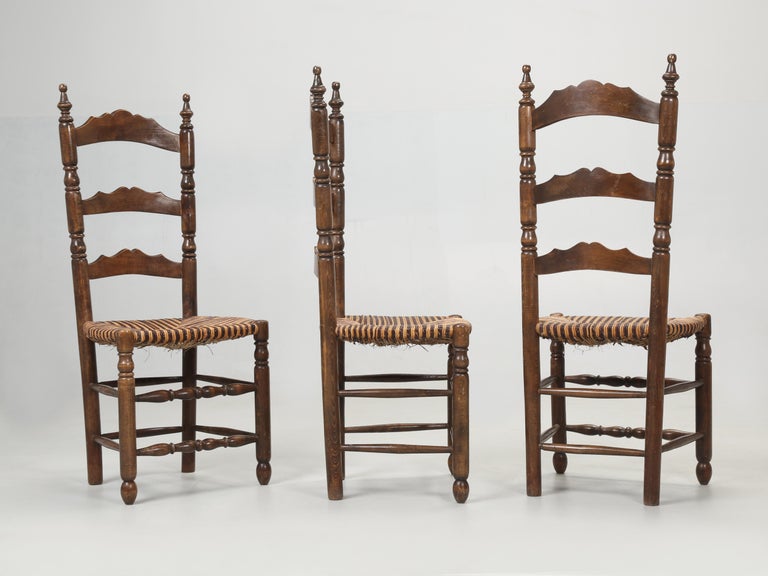 Vintage Set of (6) Country French Rush Seat Dining Chairs For Sale at ...