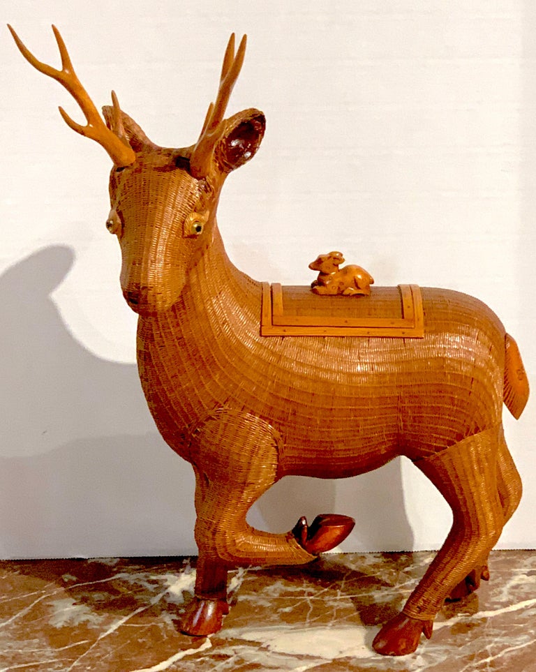 Vintage Shanghai Woven Rattan and Reed Deer Box For Sale at 1stDibs