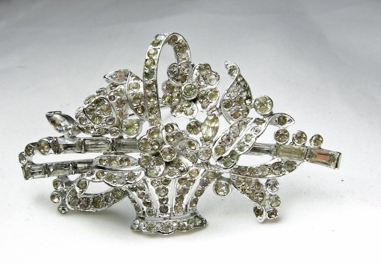 Vintage Signed Mazer Crystal Floral Basket Brooch For Sale at 1stDibs
