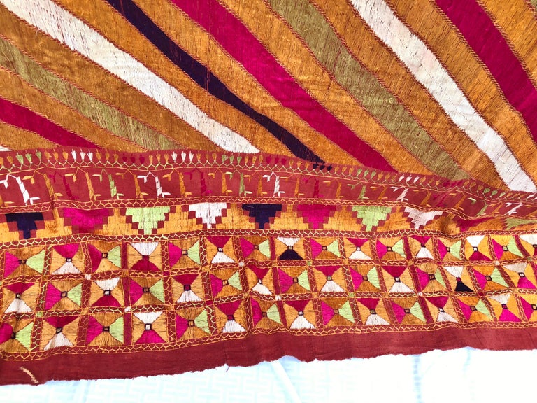 Vintage Silk Embroidered Phulkari Bagh Wedding Shawl. Punjab, India For ...