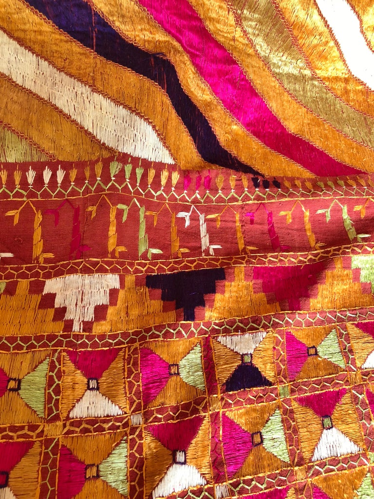 Vintage Silk Embroidered Phulkari Bagh Wedding Shawl. Punjab, India For ...