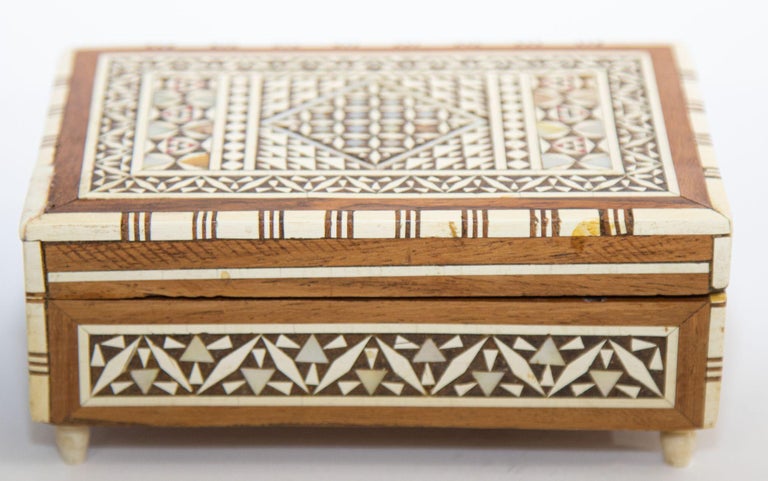 Vintage Spanish Inlaid Marquetry Decorative Music Box Inlaid with White ...