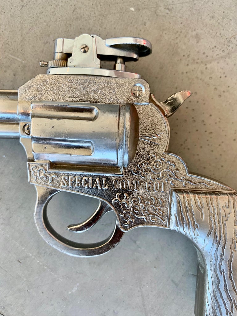 Vintage Special Colt 601 Revolver Lighter at 1stDibs