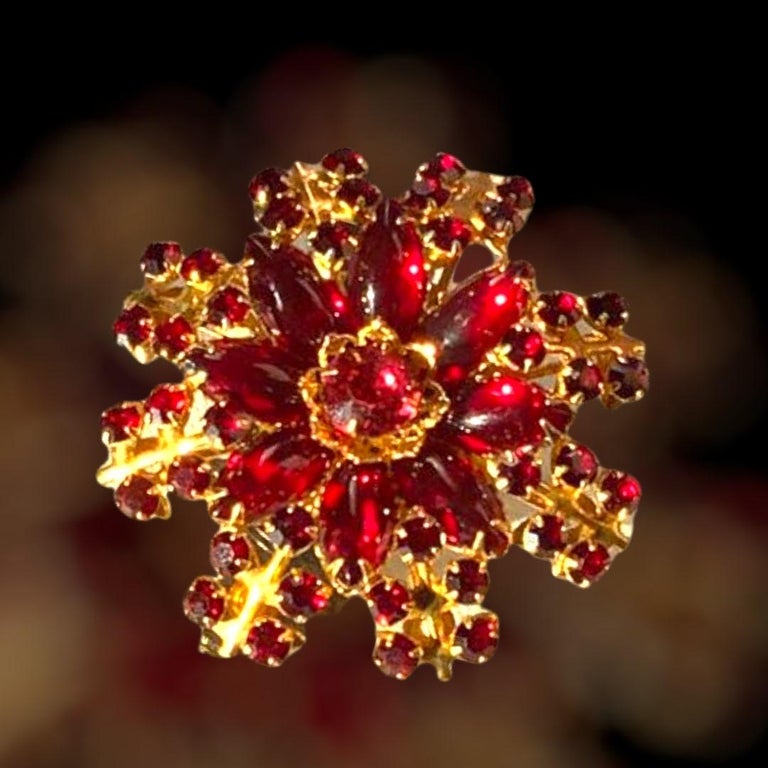 Vintage ST JOHN Sewing Brooch For Sale at 1stDibs