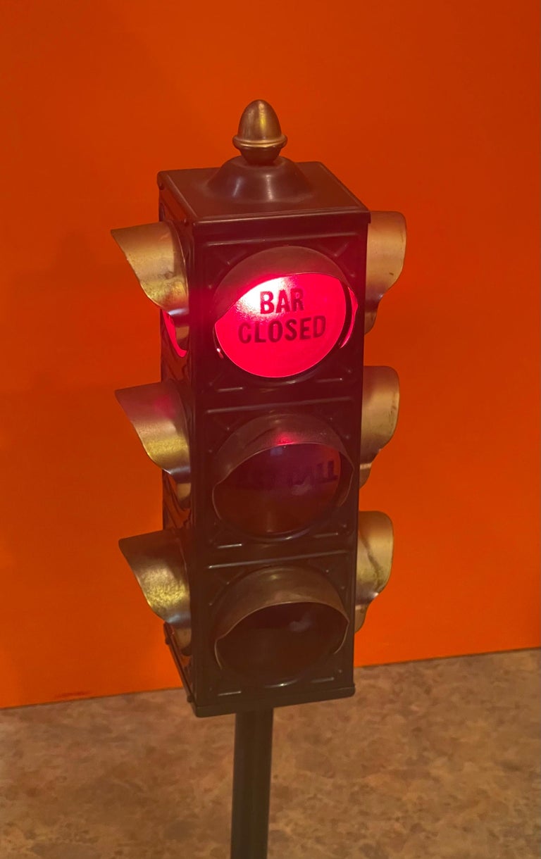Vintage Stop Light / Traffic Signal Bar Lamp by B&B at 1stDibs