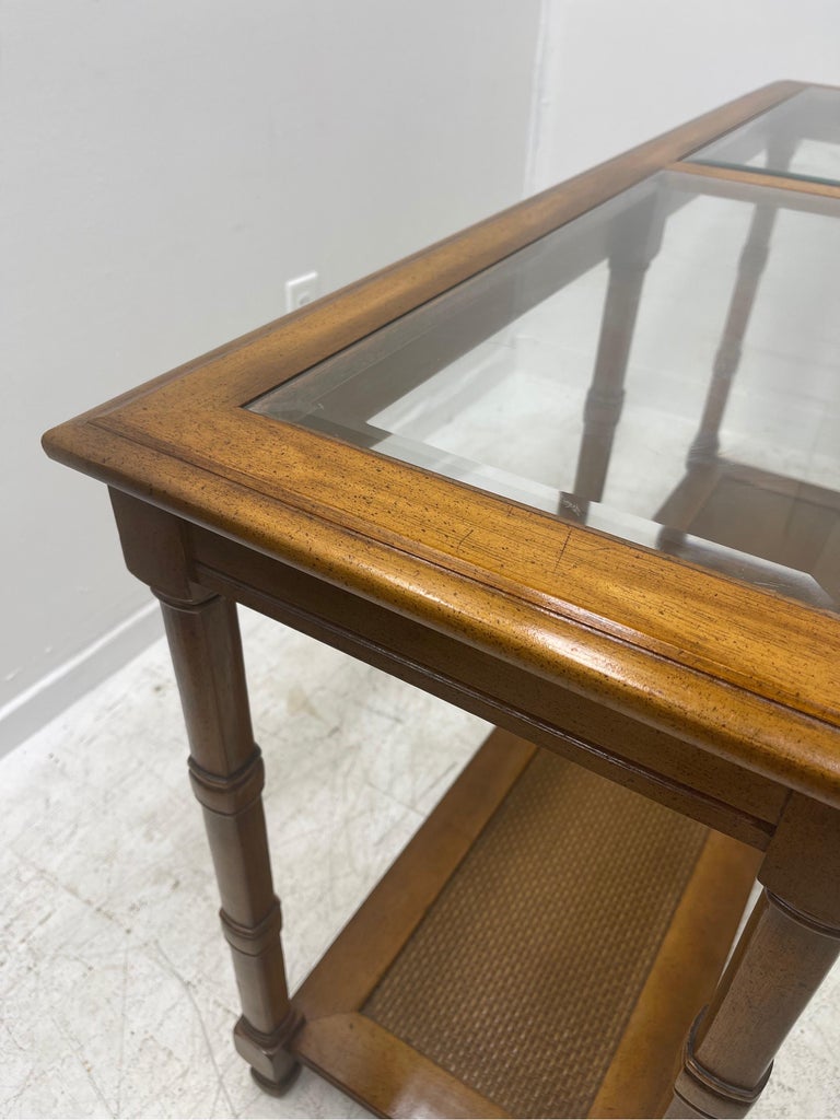 Vintage Style Table Stand For Sale at 1stDibs